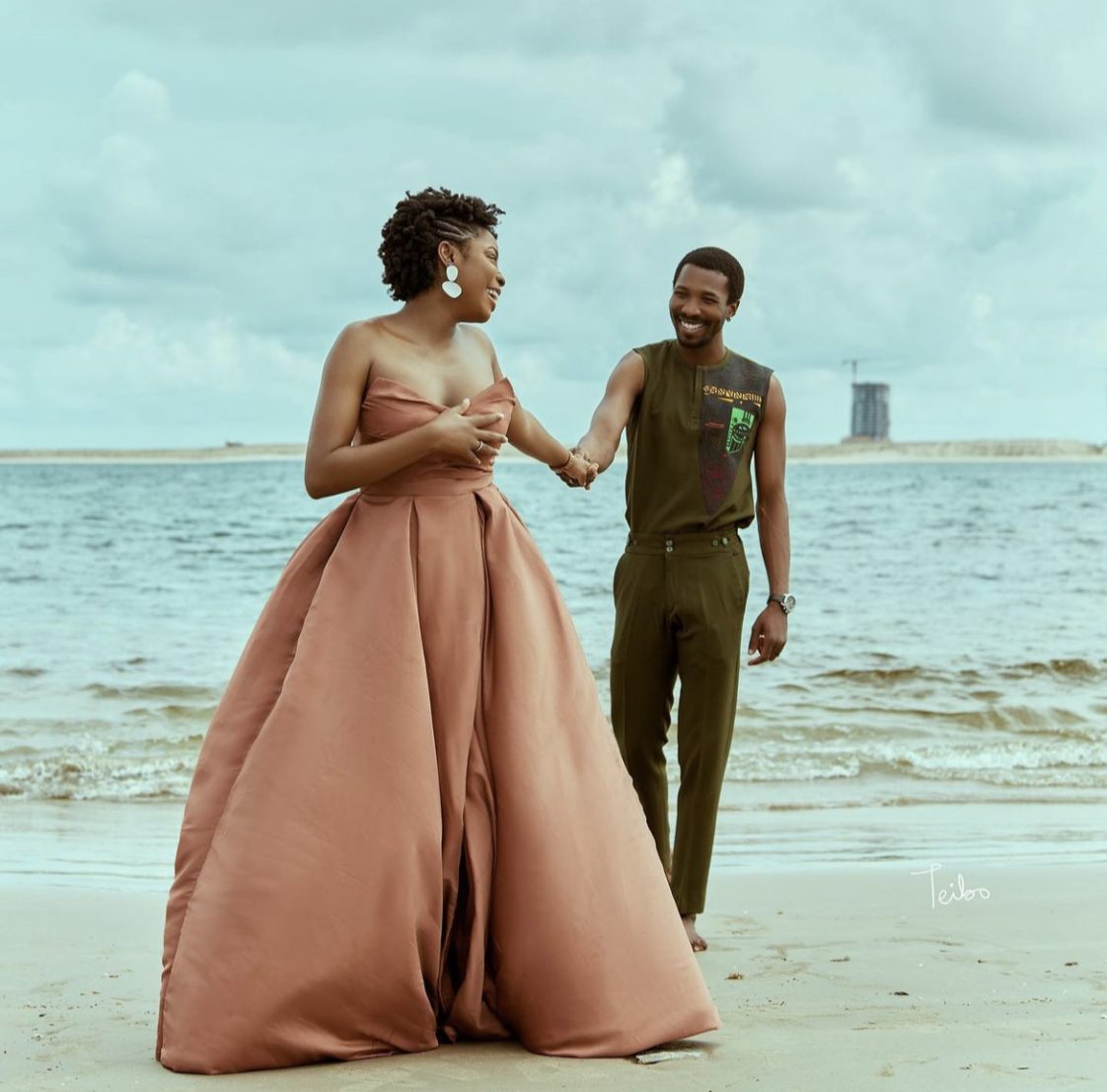 “Newest Fiance And Fiancee In Town" - Made Kuti Proposes To Girlfriend ...