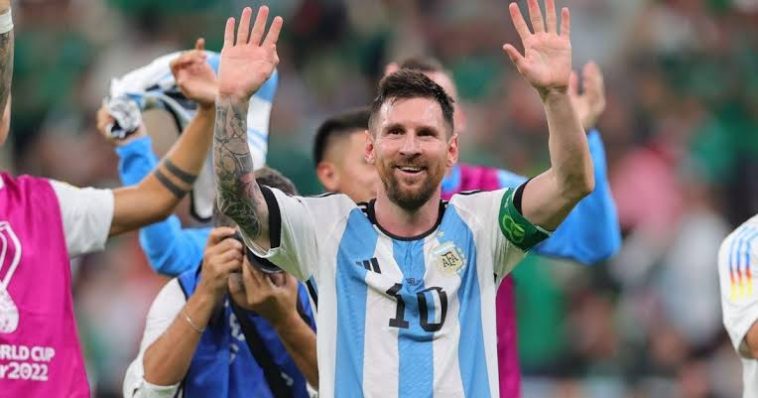 Messi: Fans Line Up For Football Star's Tattoos In Argentina | Kanyi ...