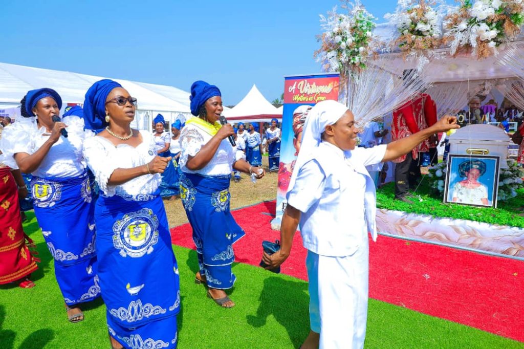 PHOTOS: Governor Sim Fubara, Alex Otti, other dignitaries attend burial ...