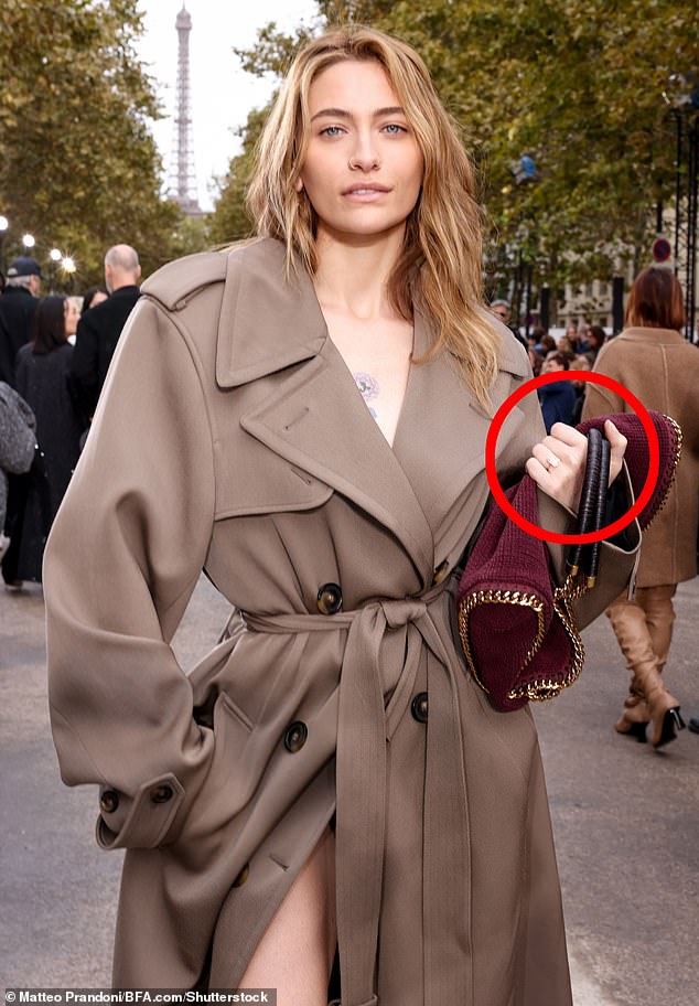 Michael Jackson's Daughter, Paris Engaged To Bandmate Justin Long ...
