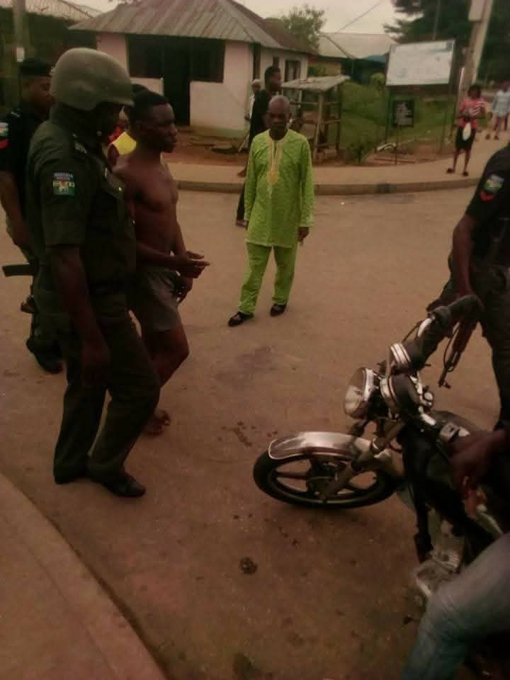 Police Stop Mob Attack, Rescue Suspected Thief In Akwa Ibom [Photos ...